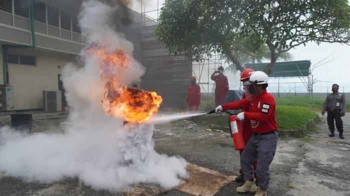 Pertamina Ajak Relawan Kampung Siaga Bencana di Balikpapan Latihan ...