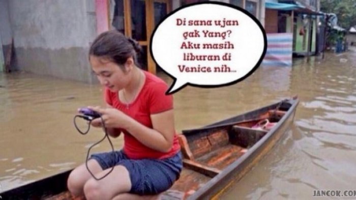 Dari Penampakan Mermaid Sampai Liburan ke Venice, Ini 10 Meme Banjir ...