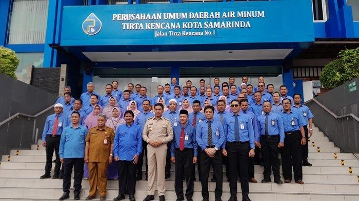 Wali Kota Samarinda Andi Harun Ingatkan Pimpinan dan Karyawan PDAM Agar Disiplin Sediakan Air ...