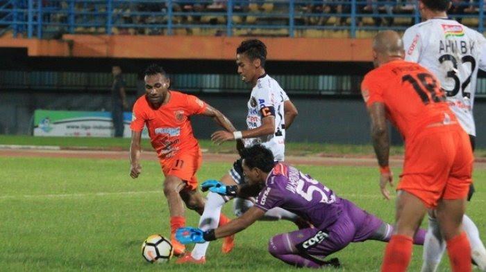 Welcome Back Tibo! Titus Bonai Kembali Jadi Pemain Borneo FC Samarinda ...