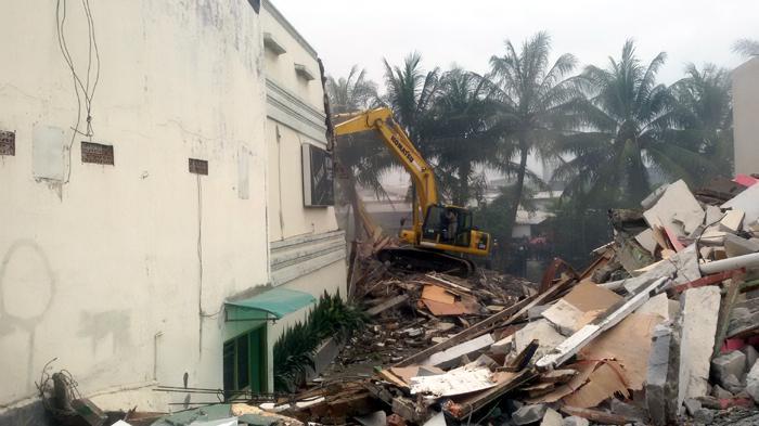 Cafe Intan Milik Daeng Azis Kini Rata dengan Tanah - Tribunkaltim.co