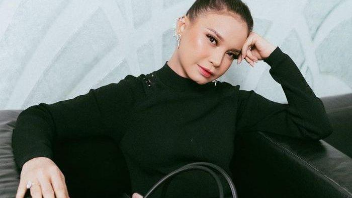 Chord dan Lirik Lagu Tegar oleh Rossa, Dirilis Ulang Rossa Setelah 20 ...