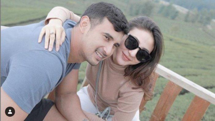 Profil dan Biodata Margin Wieheerm yang Baru Saja Dilamar Ali Syakieb ...