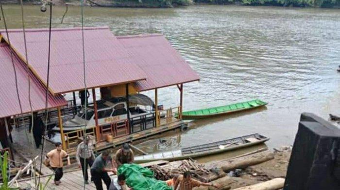 Long Boat Tabrak Batu di Riam Asiu Ulu Riam Udang Mahakam Ulu, Begini ...