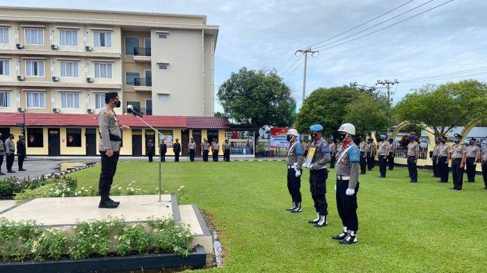 Polres Berau Upacara Kenaikan Pangkat, PTDH hingga Wisuda Purna Bhakti - Tribunkaltim.co