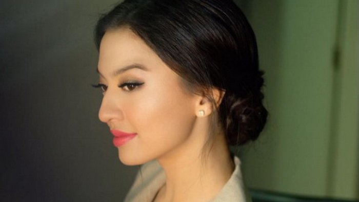 Ketika Netizen Nggak Rela Lihat Raline Shah Umbar Belahan Dada ...
