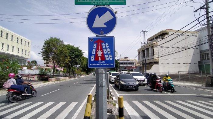 Rambu Kendaraan Prioritas Mulai Terpasang di Balikpapan, Kasatlantas ...