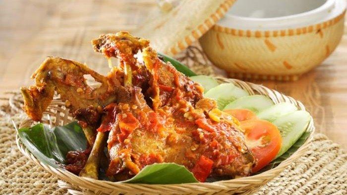 Resep Bebek Goreng Penyet, Menu Makan Siang Super Nikmat Favorit Seisi ...