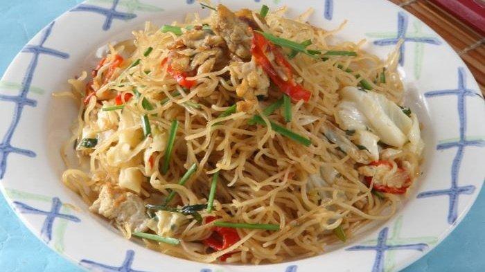 Resep Bihun Goreng Kucai, Menu Sarapan Spesial Anti Repot untuk ...