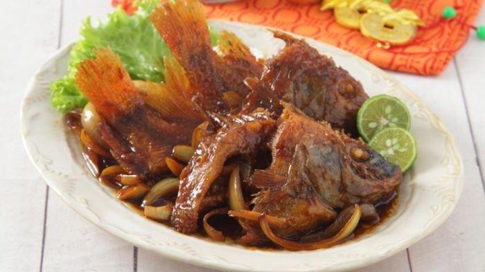 Resep Ikan Goreng Mentega Enak, Menu Utama Makan Siang ala Resto yang ...