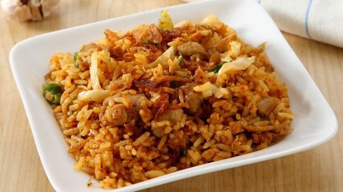 Resep Nasi Goreng Sosis Sayur, Menu Sarapan Super Enak dan Praktis Andalan Ibu Rumah Tangga ...