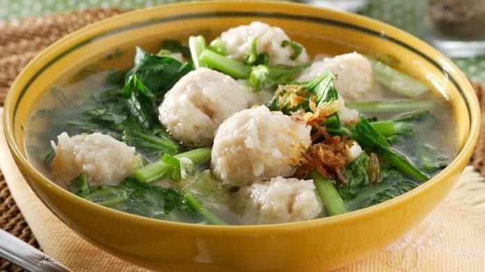 Resep Sup Bakso Ayam Sedap, Kuah Gurihnya Dijamin Bikin Makan Malam ...