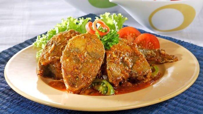 Resep Tongkol Tomat Hijau Enak, Menu Rumahan Sederhana untuk Pelengkap ...
