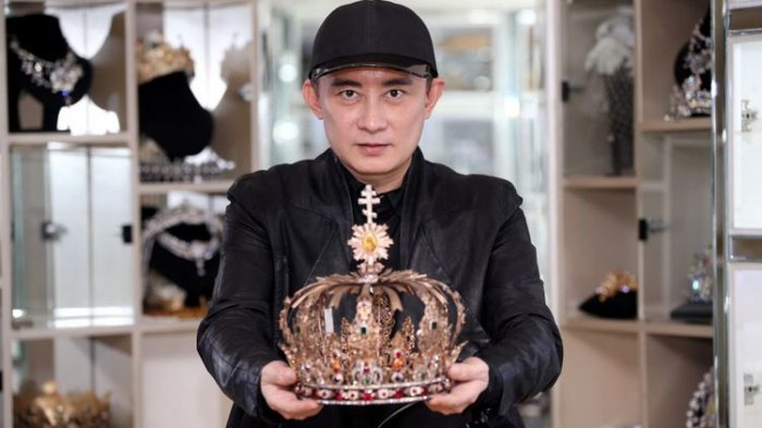 Kenalin Nih Rinaldy A Yunardi, Desainer Indonesia yang Karyanya Sering ...