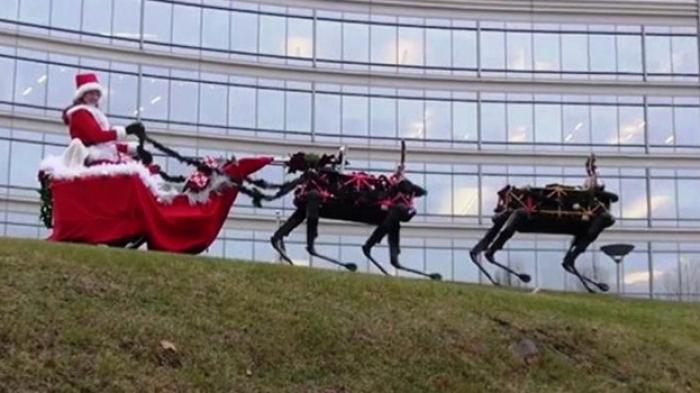 VIDEO - Inilah Perwujudan Sinterklas Abad 21, Gunakan Kereta dengan ...