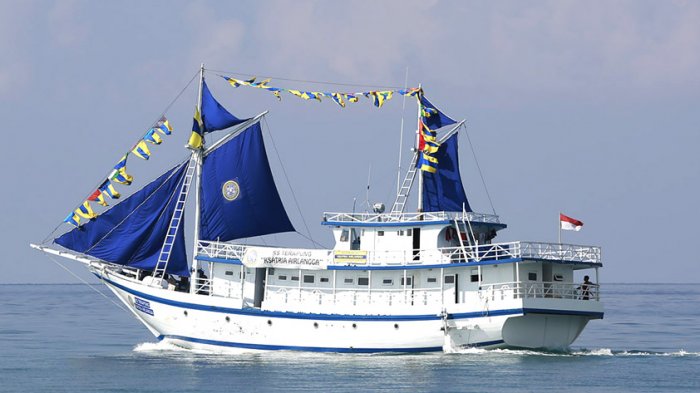 Kapal RST Ksatria Airlangga Ubah Haluan dari Alor ke Lokasi Tsunami ...