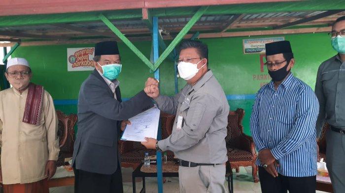 PT Kideco Jaya Agung Beri Bantuan Minibus ke Pondok Pesantren Al-Ihsan Paser - Tribunkaltim.co