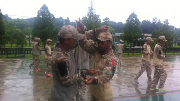 4 Hari di Barak Militer, Apa Saja Kegiatan Okto Maniani Dkk ...