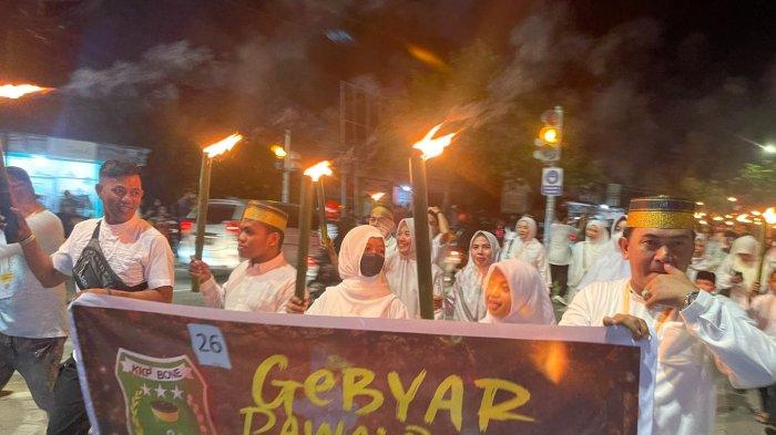 Pawai Obor Sambut Ramadhan di Bontang Absen 3 Tahun Terakhir ...
