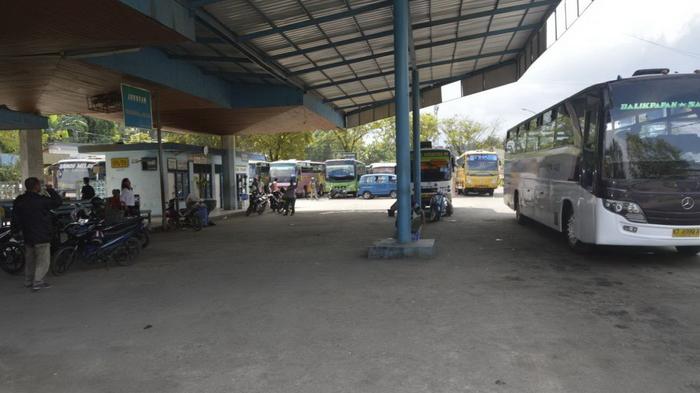 Supir Bus di Terminal Sungai Kunjang Resah tak Lagi Dilirik Penumpang ...