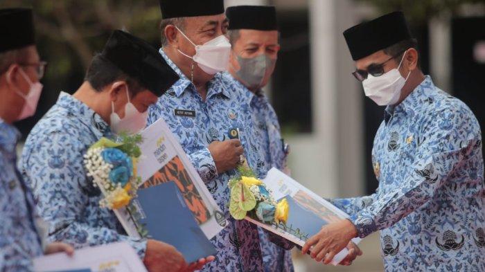 Peringati HUT Korpri, Walikota Balikpapan Ingatkan ASN agar Kerja Lebih Kompeten dan Profesional ...