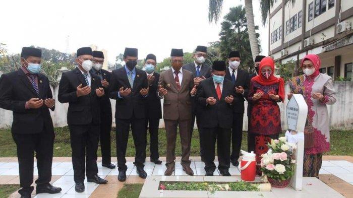 Ziarah ke TMP dan Makam Pendiri Kota Samarinda, Walikota Ingin Bangkitkan Semangat Motivasi ...