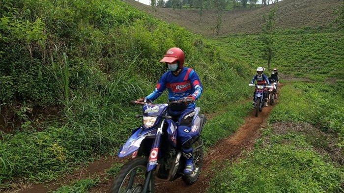 Ternyata Ban Motor Trail Harian dan Balap Berbeda, Yuk Simak Penjelasan ...
