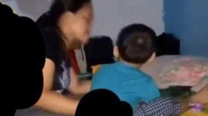 Update Nasib Ibu Muda yang Cabuli Anak Kandung Berbaju Biru, Tubuhnya Makin Kurus, Suaminya ...