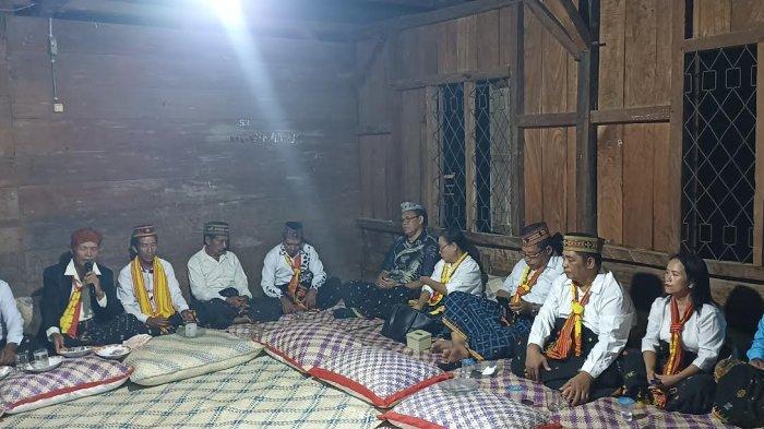 Pilkada Manggarai Timur, AKUR Tepis Rumor Pembangunan Tidak Berubah dan ... Pilkada Manggarai Timur, AKUR Tepis Rumor Pembangunan Tidak Berubah dan ...