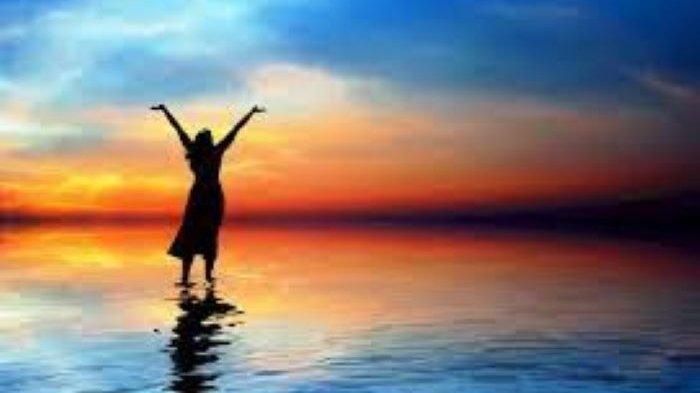 Renungan Harian Kristen Senin 15 April 2024, Kuasa Anugerah Allah - Pos ...