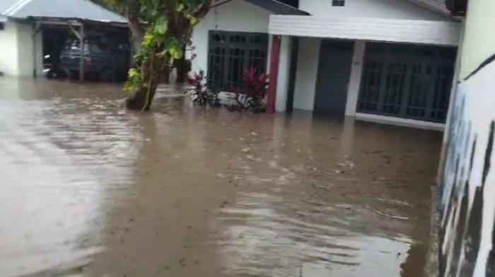 Banjir Rendam Pemukiman Warga Maubeli, Kabupaten TTU, Niko: Setiap ...