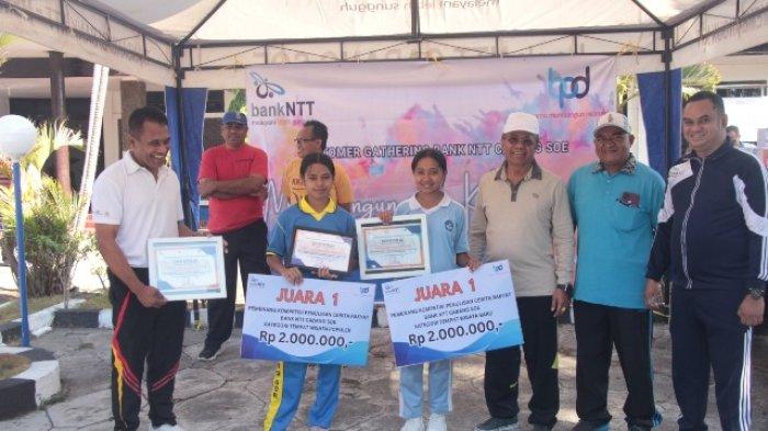Gelar Customer Gathering, Bank NTT Cabang SoE Serahkan Penghargaan bagi ...