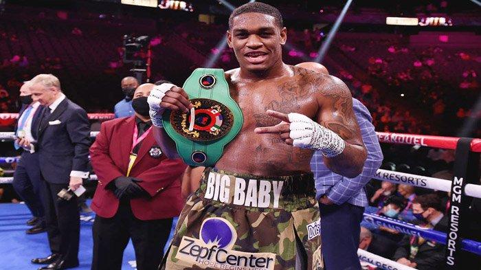 Tinju Dunia, Bob Arum Sebut Anderson Jago Kelas Berat, Fury Jadikan ...