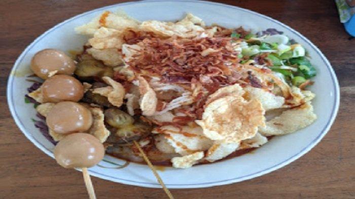 Wisata Labua Bajo, Tempat Makan Bubur Ayam di Kota Labuan Bajo, Berburu ...