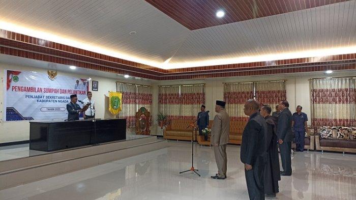 Lantik Jhoni Watu Penjabat Sekda Ngada, Bupati Ray Tekankan Loyalitas ...
