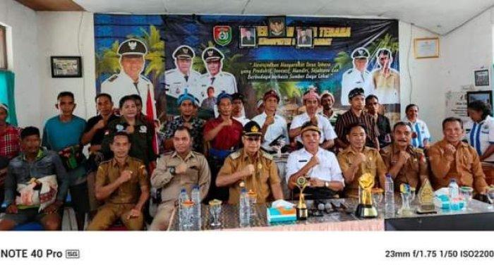 Dukung Lomba Desa Wisata, Bupati Yohanis Hadir di Desa Tebara Sumba ...