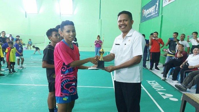 Siswa SMPK Santo Yosepa Juara Turnamen Bulutangkis dan Tenis Meja di ...