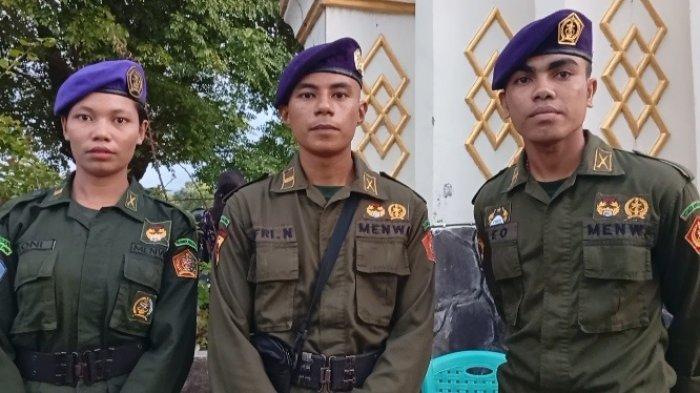 Gabungan Menwa Poltek dan Undana Kupang Bantu Pengamanan di Gereja St ...
