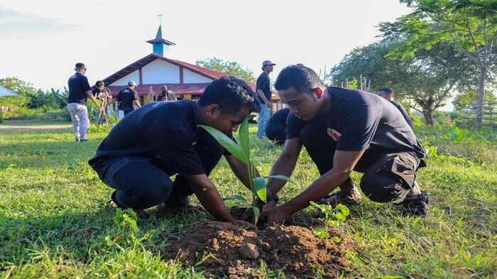 Peringati Hari Gerakan Sejuta Pohon se-Dunia, Ganjar Milenial Center ...