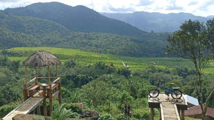 Spot Foto Golo Depet Tawarkan Keindahan Lereng Perbukitan dan Lembah ...