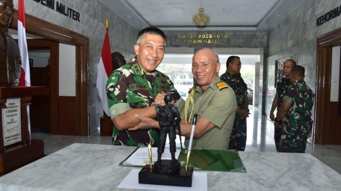 Atase Pertahanan Timor Leste Kunjungi Akademi Militer Indonesia - Pos ...