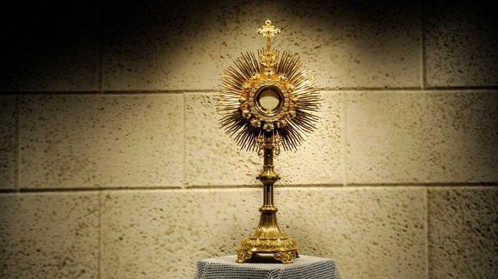 Romo Amandus Minta Polisi Proses Hukum Pelaku Pencuri Hosti di Gereja ...