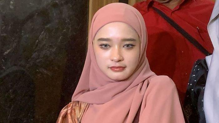 Inara Rusli Tak Membantah Disebut Pukul dan Seret Anak, Istri Virgoun ...