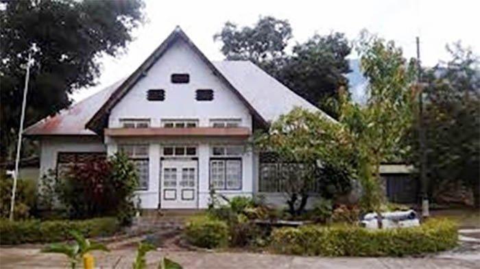 Wisata NTT, Destinasi Istana Raja Larantuka Kekayaan Masa Lalu yang ...
