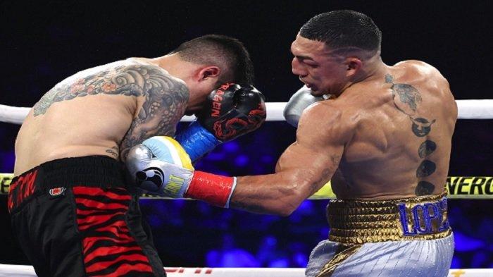 Jadwal Tinju Dunia, Chris Algieri Minta Teofimo Lopez Fokus di Kelas Ringan Super - Pos-kupang.com