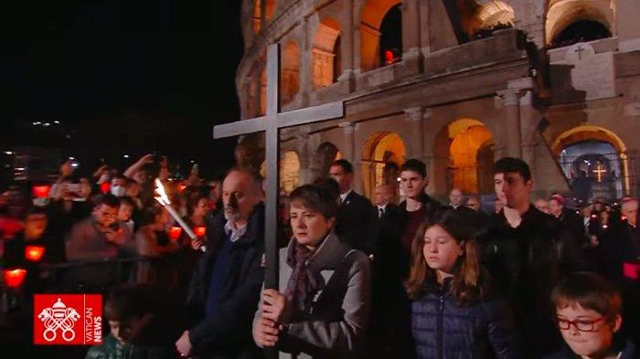 Semana Santa Larantuka, Bandingkan Pekan Suci di Roma Italia yang ...