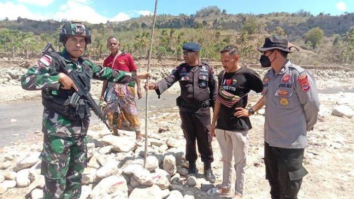 Kades Napan Beberkan Kronologi Pemasangan Patok Pembangunan Bronjong ...