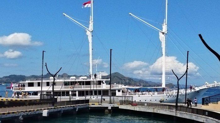 Hari Kedua Liburan di Labuan Bajo, Jokowi Ajak Keluarga ke Taman Nasional Komodo Naik Kapal ...