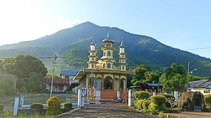 Semana Santa Larantuka, Tuhan Menunjukkan KemahakuasaanNya di Kapela ...