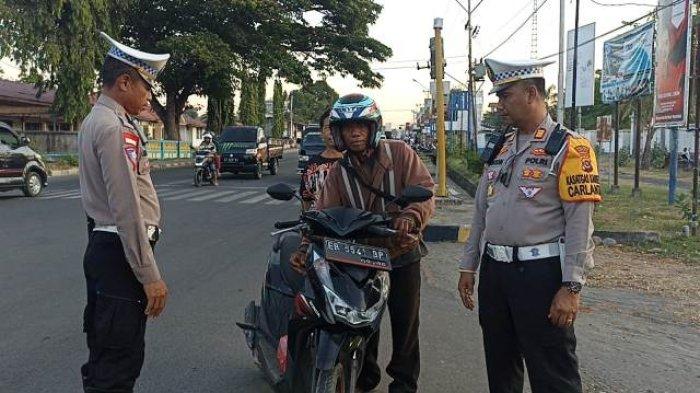 Operasi Zebra di Sikka, 263 Pengendara Ditilang, Paling Banyak Sepeda Motor - Pos-kupang.com